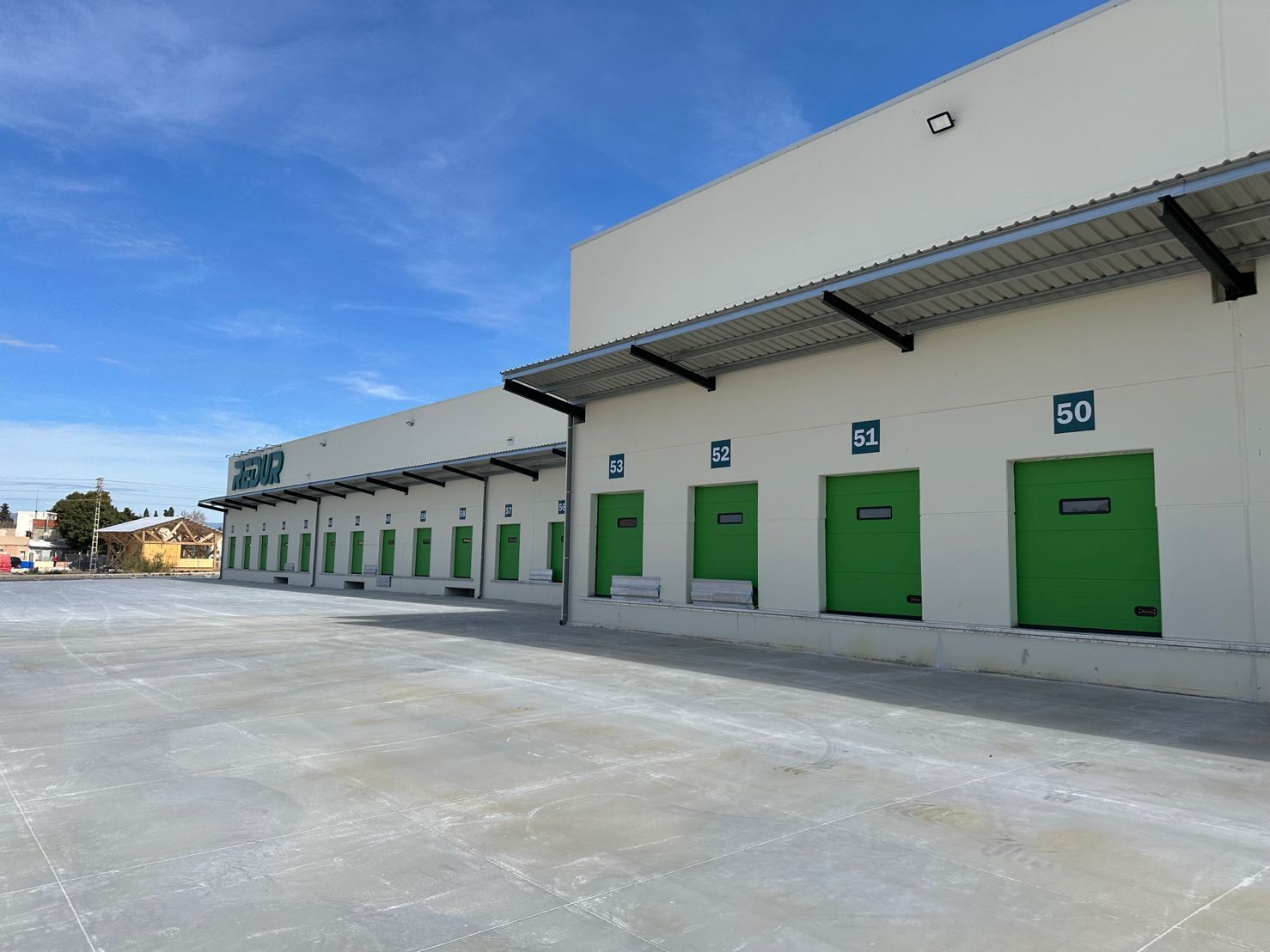 Redur abre unas nuevas instalaciones en Alicante sobre una parcela de ...